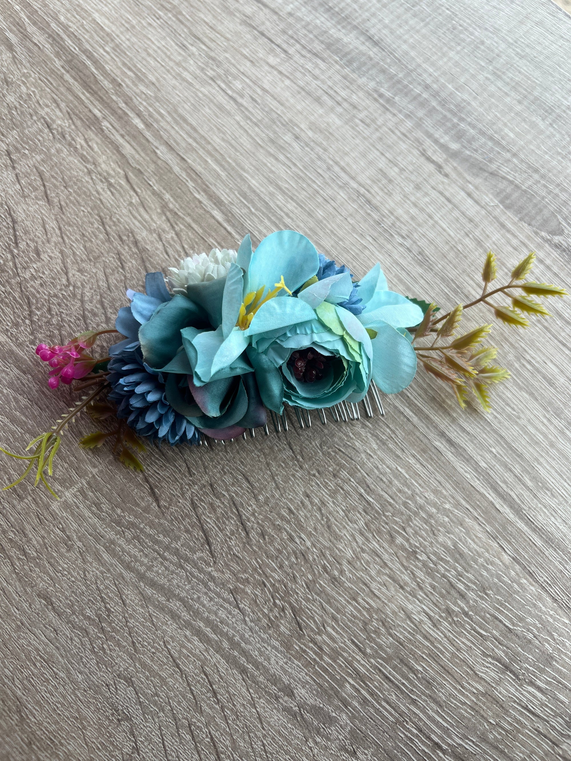 Comb Fascinators - Fascinators on Hair Combs