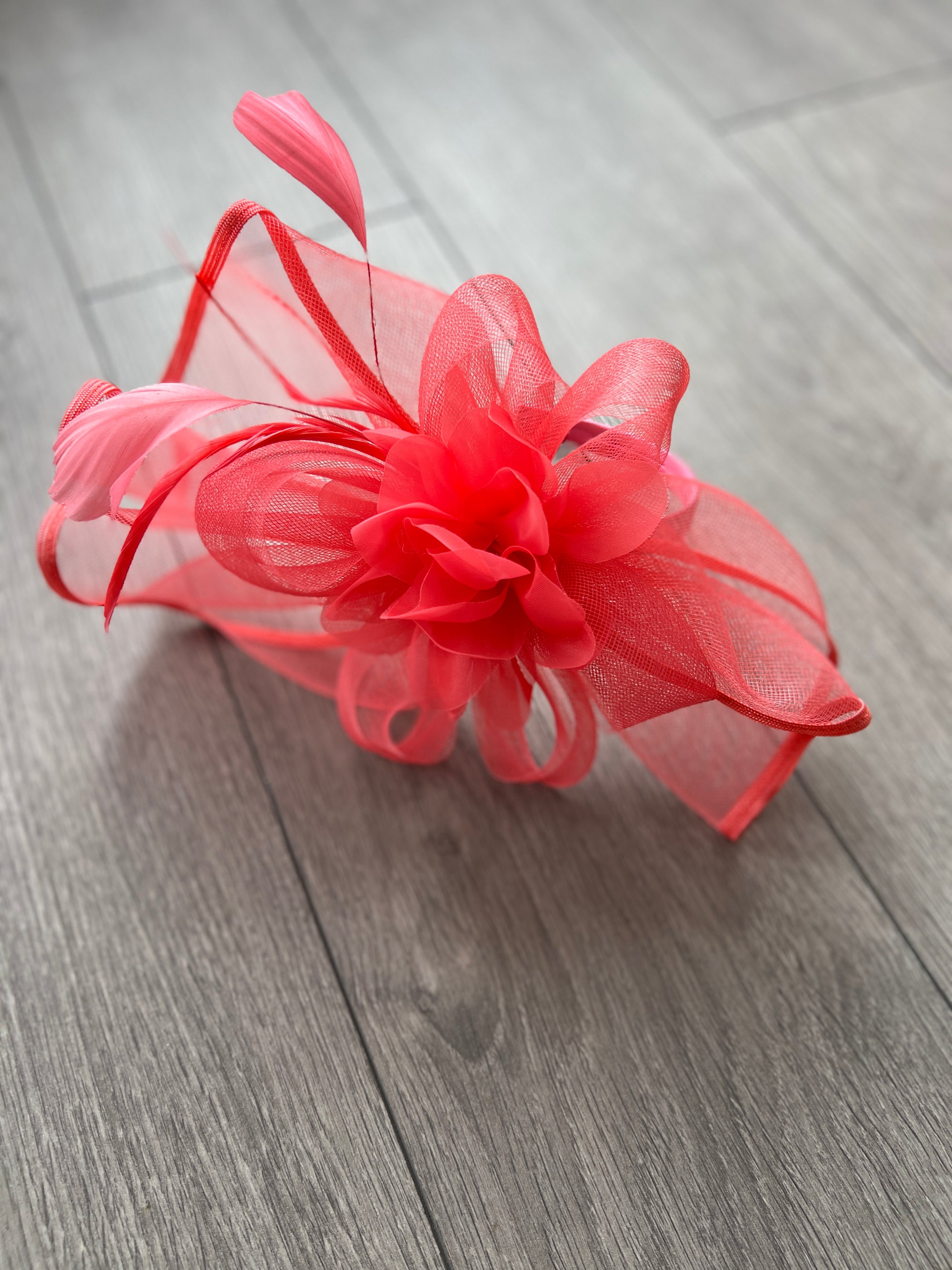 Coral Fascinators - Coral Hair Fascinators & Coral Fascinator Hats