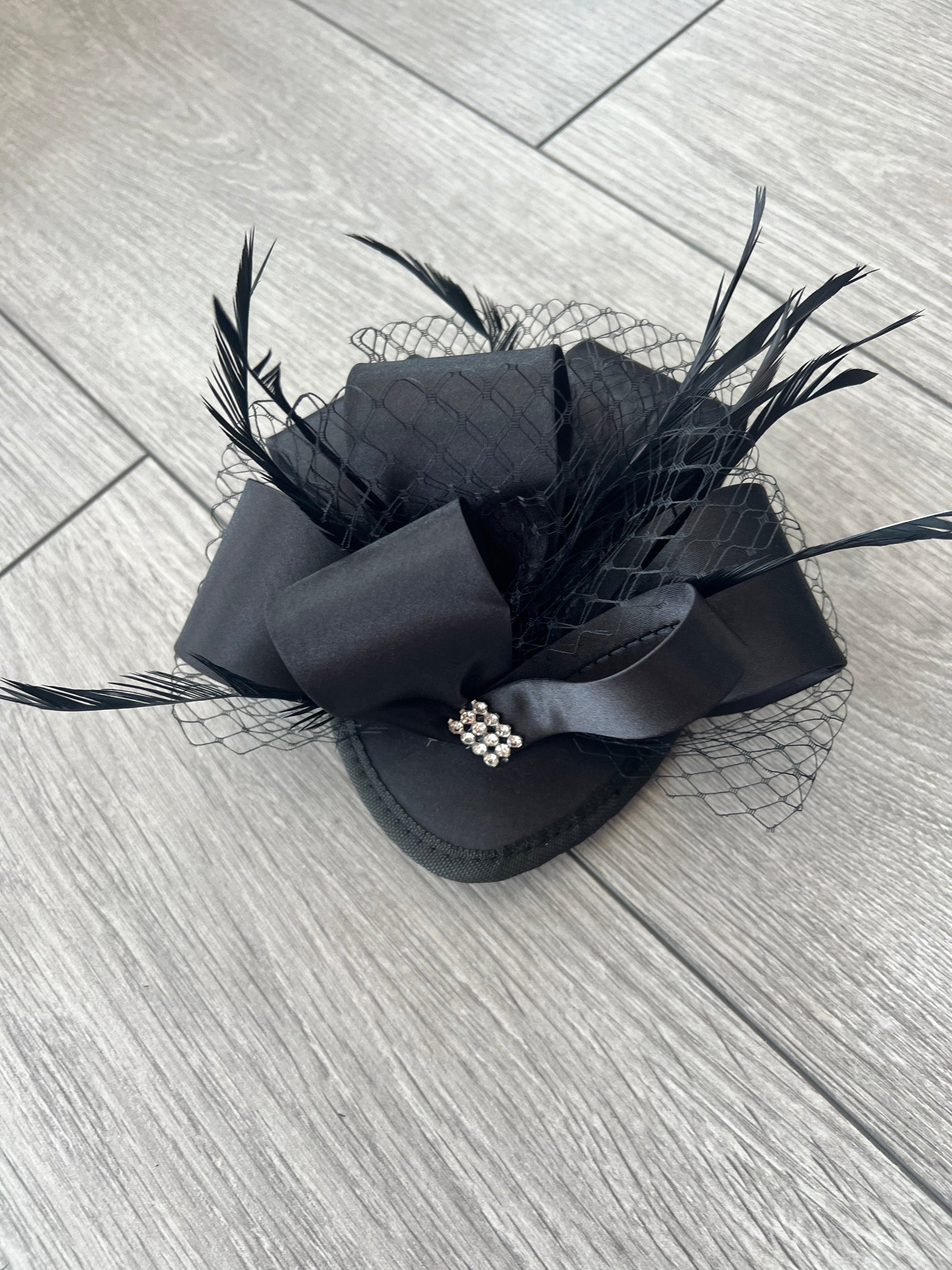 Black Fascinators - Black Hair Fascinators & Black Fascinator Hats