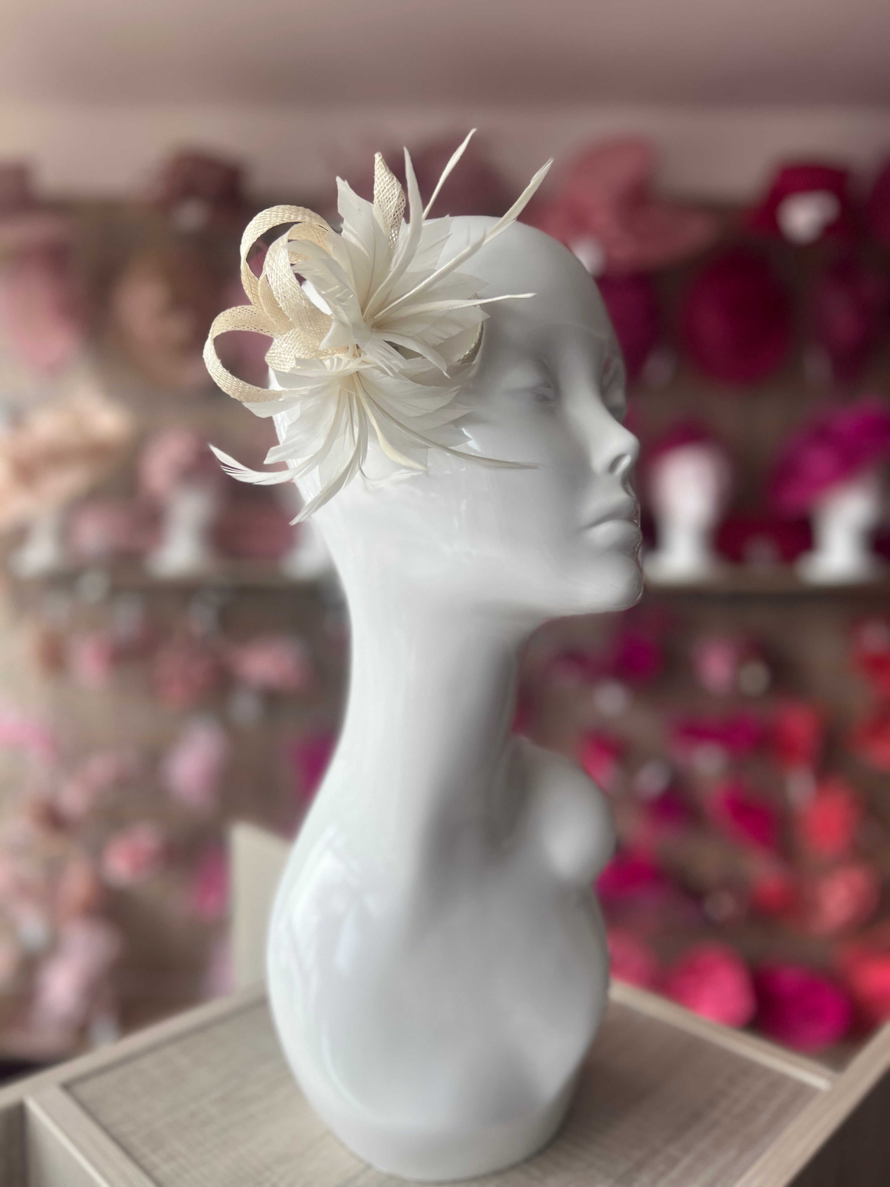 Cream Fascinators - Cream Hair Fascinators & Cream Fascinator Hats