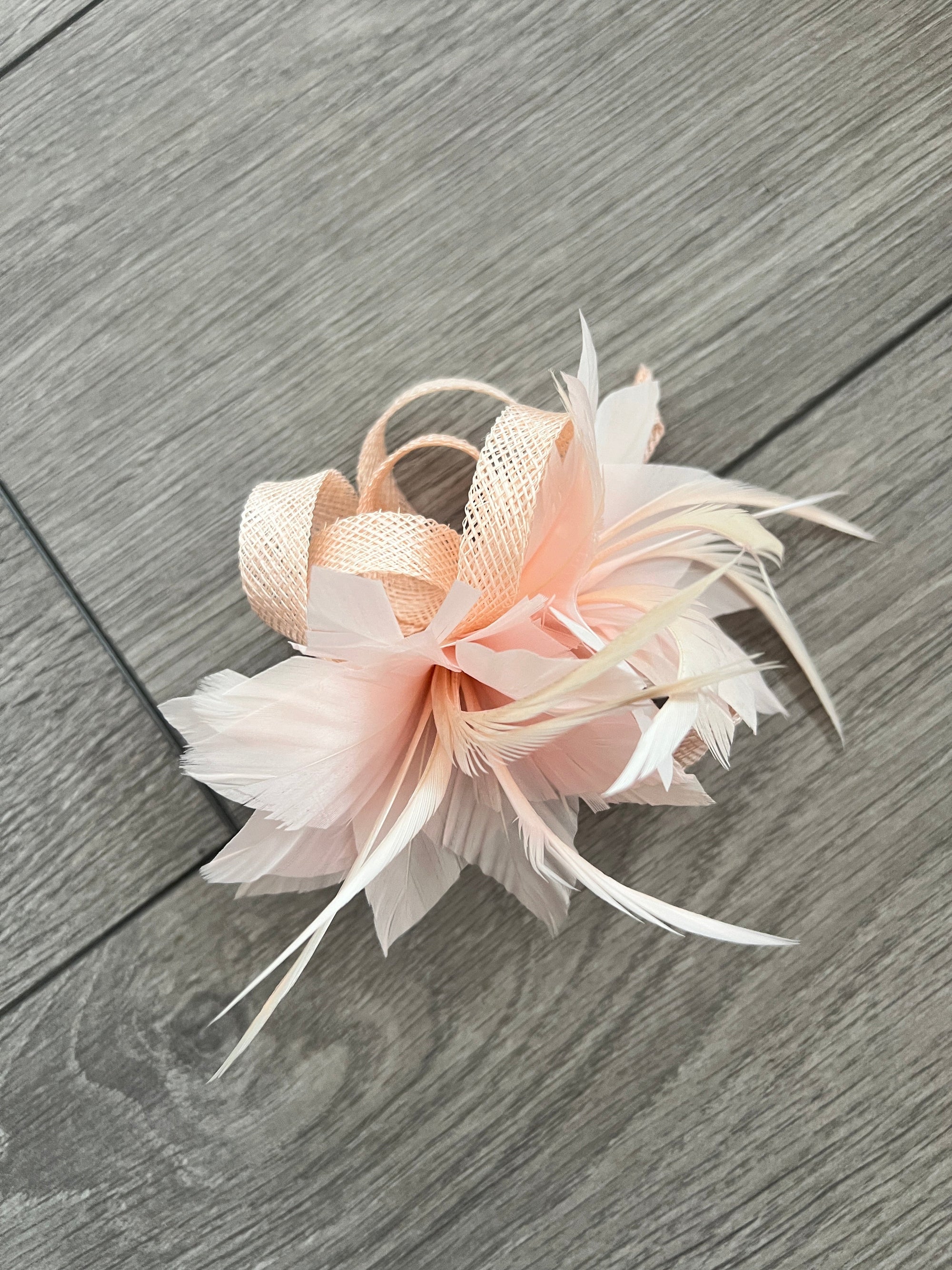Pink Fascinators - Pink Hair Fascinators & Pink Fascinator Hats